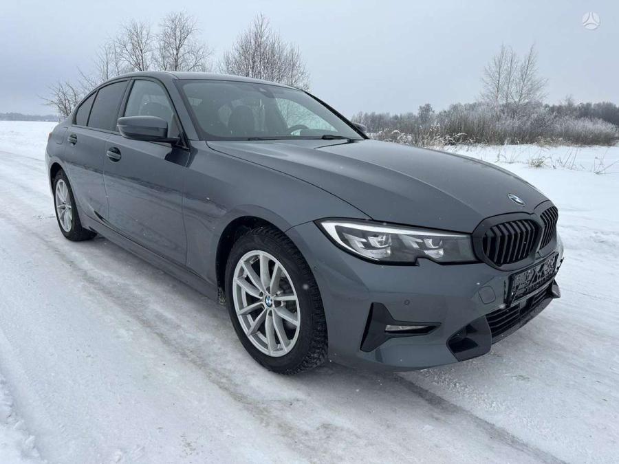 Grey BMW 320 2019 in Panevezys, with an engine capacity of 2.00 L and mileage of 85 thousand km for 22700 €, photo 7 on AUTOMOTO.COM.LV