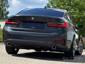 Grey BMW 320 2019 in Riga, with an engine capacity of 2.00 L and mileage of 198 thousand km for 22800 €, photo 3 on AUTOMOTO.COM.LV