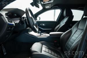 Grey BMW 320 2019 in Riga, with an engine capacity of 2.00 L and mileage of 109 thousand km for 28900 €, photo 8 on AUTOMOTO.COM.LV