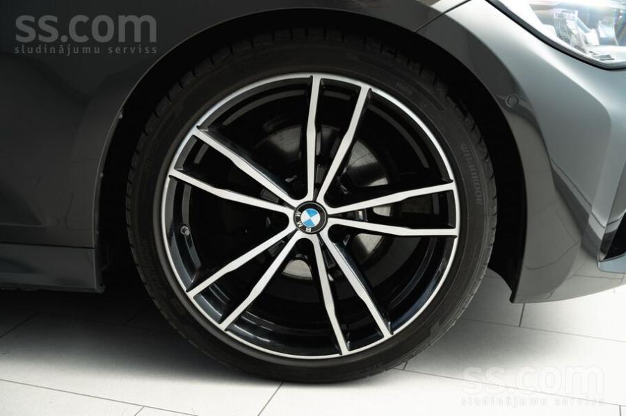 Grey BMW 320 2019 in Riga, with an engine capacity of 2.00 L and mileage of 109 thousand km for 28900 €, photo 13 on AUTOMOTO.COM.LV