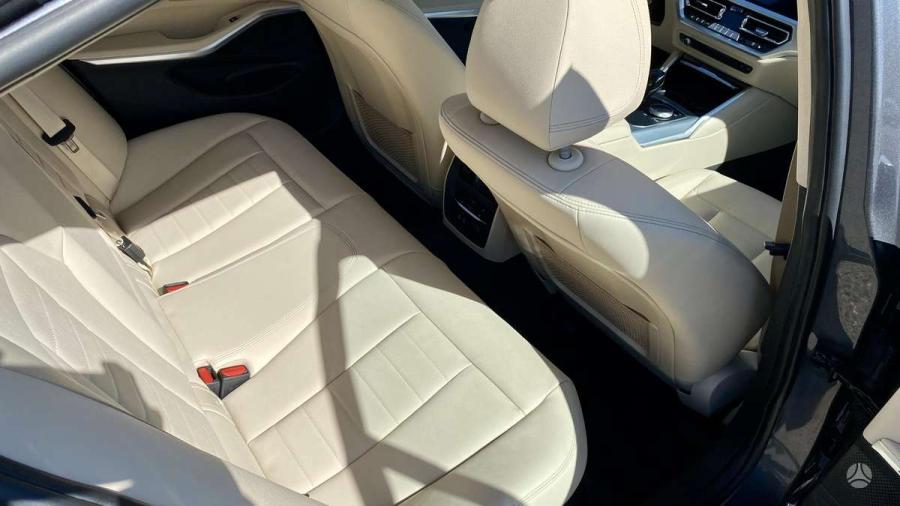 Grey BMW 320 2019 in Marijampole, with an engine capacity of 2.00 L and mileage of 18 thousand km for 24900 €, photo 12 on AUTOMOTO.COM.LV