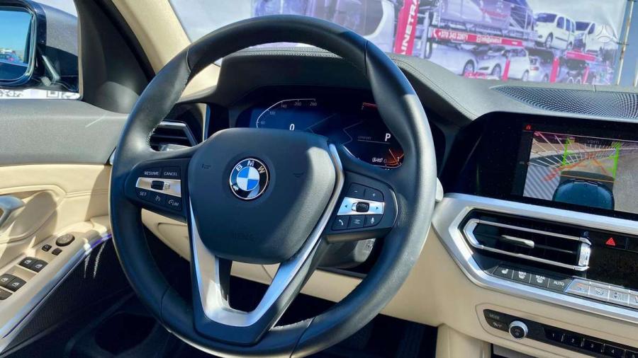 Grey BMW 320 2019 in Marijampole, with an engine capacity of 2.00 L and mileage of 18 thousand km for 24900 €, photo 26 on AUTOMOTO.COM.LV