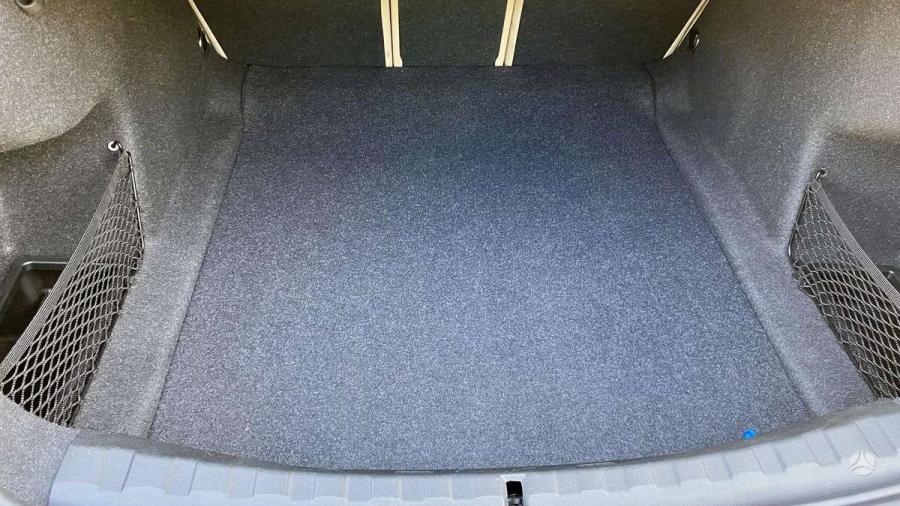 Grey BMW 320 2019 in Marijampole, with an engine capacity of 2.00 L and mileage of 20 thousand km for 24100 €, photo 14 on AUTOMOTO.COM.LV