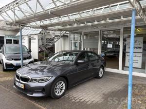 Pelēks BMW 320 2019 Preiļi, ar dzinēja tilpumu 2.00 L un nobraukumu 210 tūkst. km par 20000 €, foto  vietnē AUTOMOTO.COM.LV