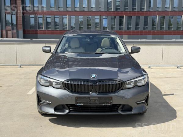 Grey BMW 320 2019 in Riga, with an engine capacity of 2.00 L and mileage of 77 thousand km for 23500 €, photo 8 on AUTOMOTO.COM.LV