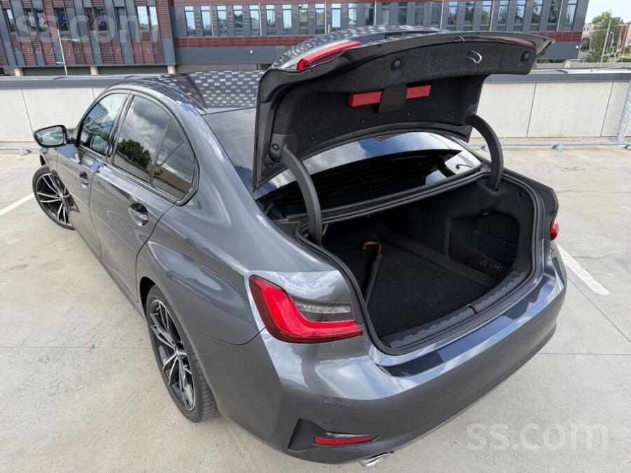 Grey BMW 320 2019 in Riga, with an engine capacity of 2.00 L and mileage of 77 thousand km for 21500 €, photo 11 on AUTOMOTO.COM.LV