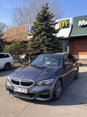 Grey BMW 320 2020 in Riga, with an engine capacity of 2.00 L and mileage of 166 thousand km for 21500 €, photo 3 on AUTOMOTO.COM.LV