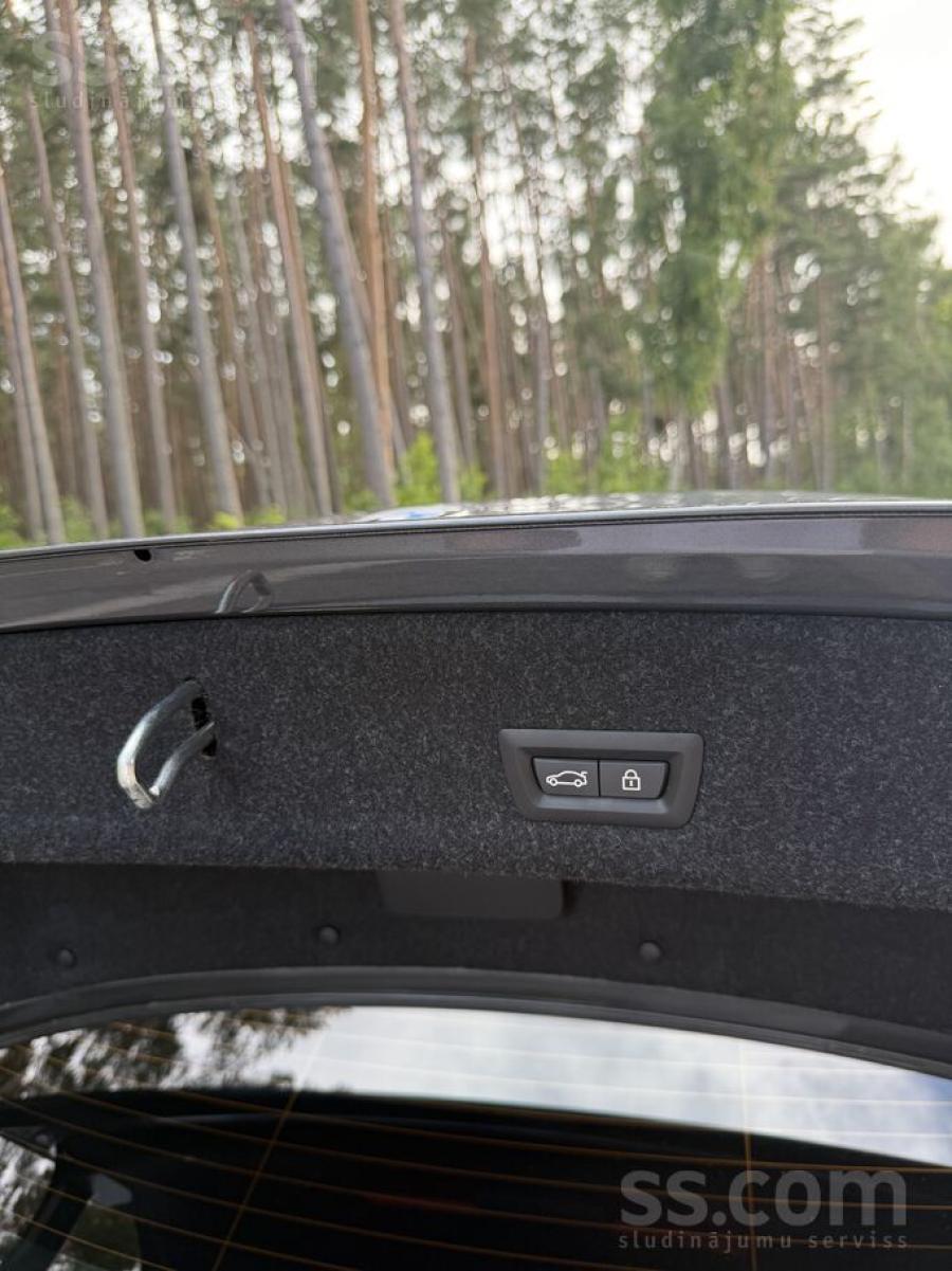 Grey BMW 320 2020 in Jurmala, with an engine capacity of 2.00 L and mileage of 70 thousand km for 28500 €, photo 23 on AUTOMOTO.COM.LV