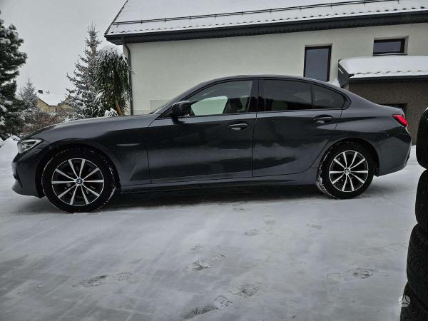Pelēks BMW 320 2021 Radviliškis, ar dzinēja tilpumu 2.00 L un nobraukumu 185 tūkst. km par 19900 €, foto 3 vietnē AUTOMOTO.COM.LV