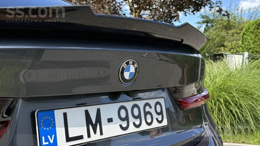 Grey BMW 320 2021 in Riga, with an engine capacity of 2.00 L and mileage of 208 thousand km for 20000 €, photo 7 on AUTOMOTO.COM.LV