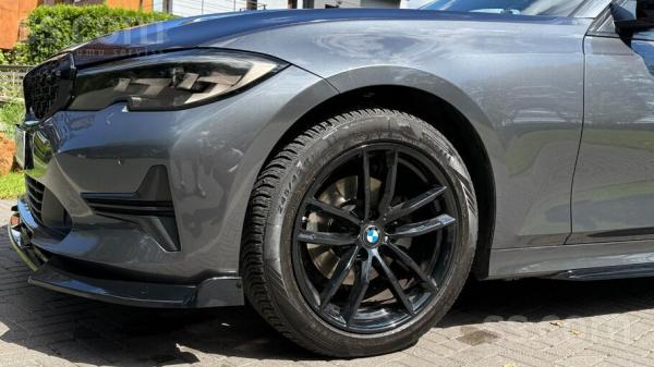 Pelēks BMW 320 2021 Rīga, ar dzinēja tilpumu 2.00 L un nobraukumu 208 tūkst. km par 20500 €, foto 5 vietnē AUTOMOTO.COM.LV