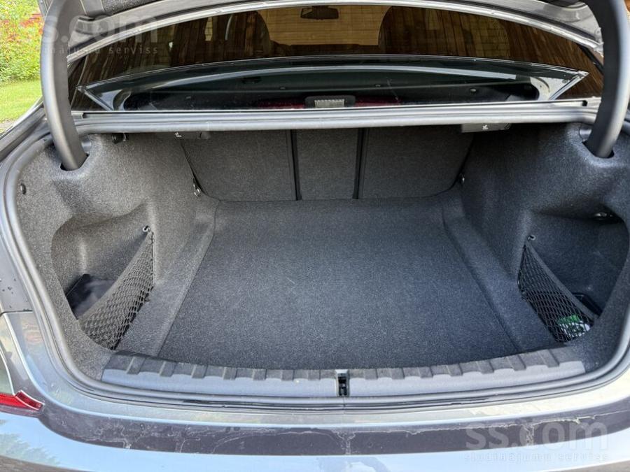Grey BMW 320 2022 in Riga, with an engine capacity of 2.00 L and mileage of 34 thousand km for 28500 €, photo 9 on AUTOMOTO.COM.LV