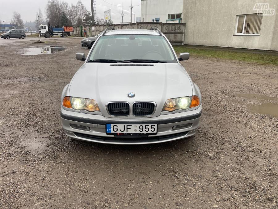 Grey BMW 320 1999 in Kaunas, with an engine capacity of 2.00 L and mileage of 270 thousand km for 2099 €, photo 1 on AUTOMOTO.COM.LV