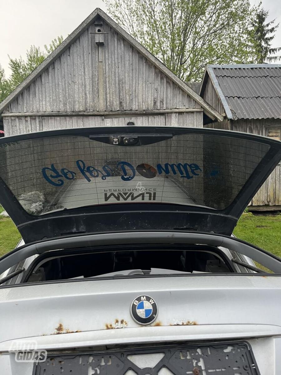 Pelēks BMW 320 1999 Šilalė, ar dzinēja tilpumu 2.00 L un nobraukumu 205 tūkst. km par 750 €, foto 8 vietnē AUTOMOTO.COM.LV