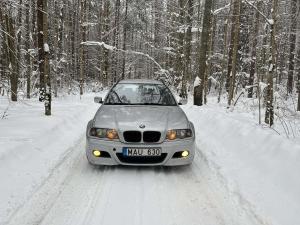 Grey BMW 320 2000 in Vilnius, with an engine capacity of 1.99 L and mileage of 218 thousand km for 1999 €, photo  on AUTOMOTO.COM.LV