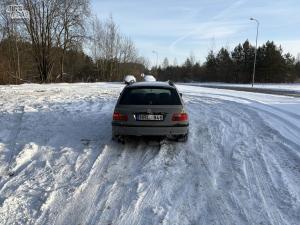 Pelēks BMW 320 2001 Anykščiai, ar dzinēja tilpumu 2.00 L un nobraukumu 479 tūkst. km par 1100 €, foto 4 vietnē AUTOMOTO.COM.LV