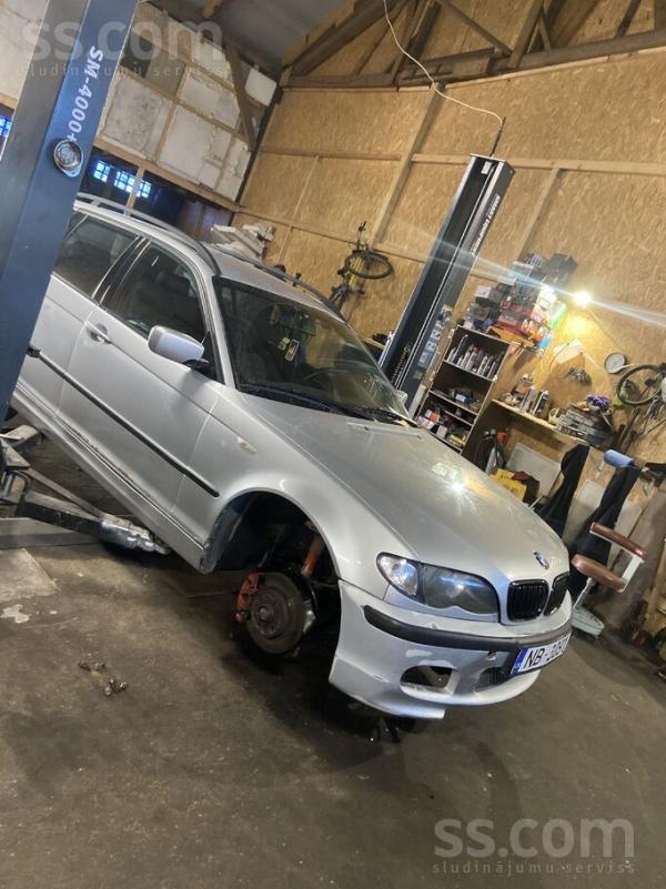 Grey BMW 320 2001 in Cesis, with an engine capacity of 2.00 L and mileage of 397 thousand km for 1990 €, photo 6 on AUTOMOTO.COM.LV