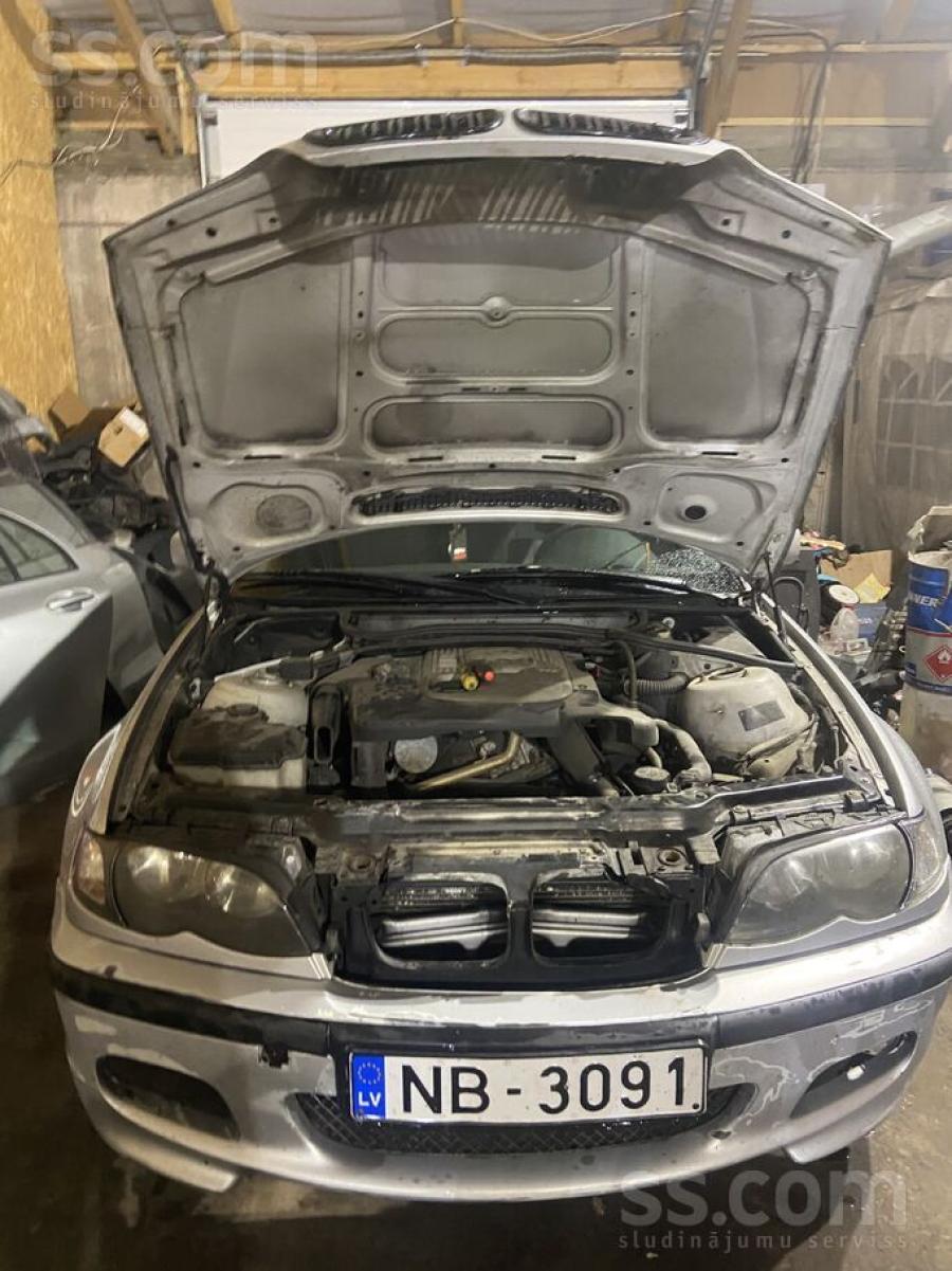 Grey BMW 320 2001 in Cesis, with an engine capacity of 2.00 L and mileage of 397 thousand km for 1990 €, photo 12 on AUTOMOTO.COM.LV