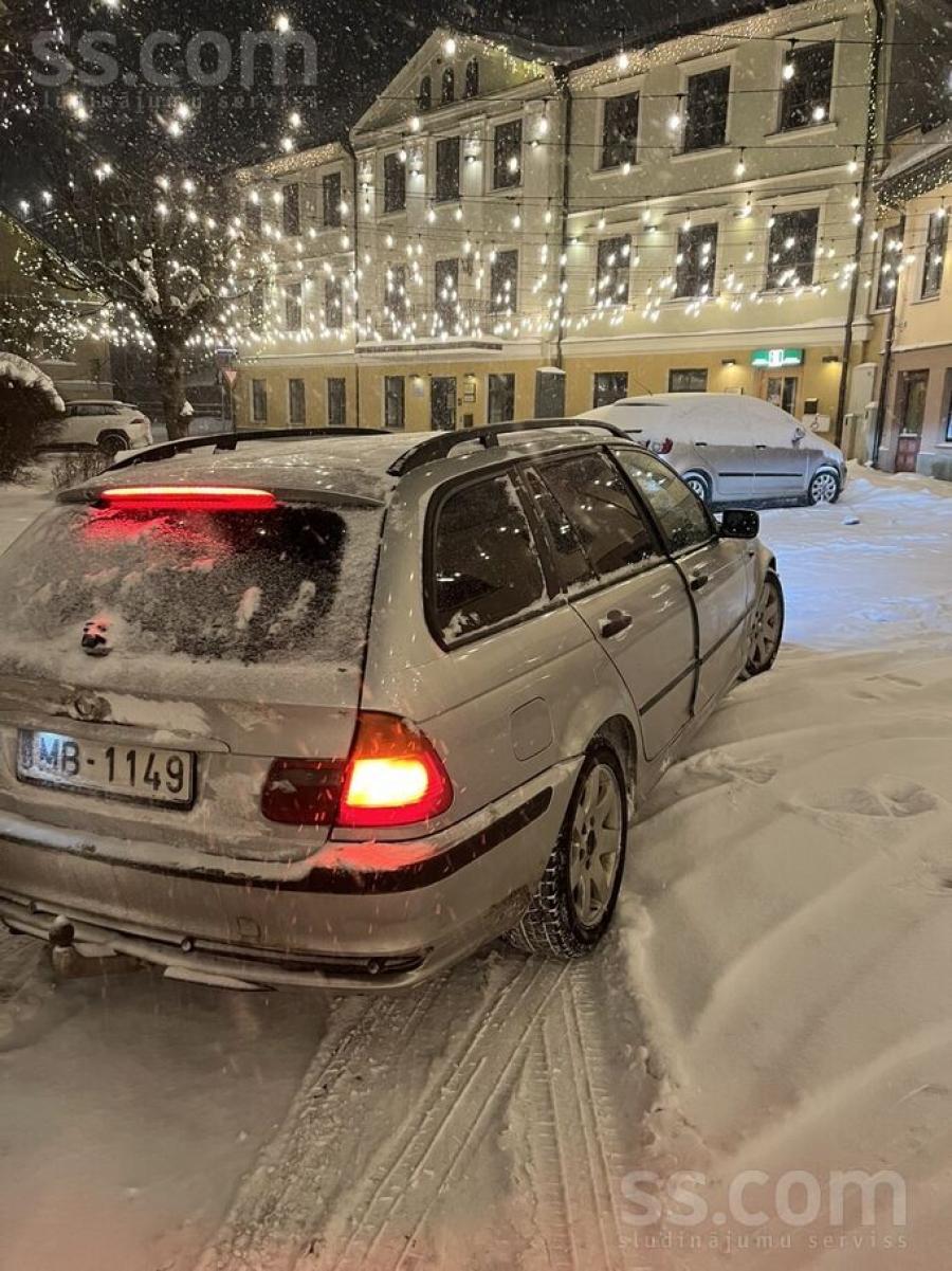 Pelēks BMW 320 2002 Saldus, ar dzinēja tilpumu 2.00 L un nobraukumu 400 tūkst. km par 1280 €, foto 3 vietnē AUTOMOTO.COM.LV