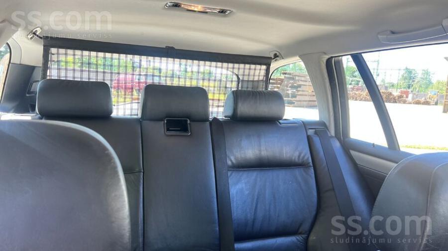 Pelēks BMW 320 2002 Liepāja, ar dzinēja tilpumu 2.20 L un nobraukumu 287 tūkst. km par 2550 €, foto 21 vietnē AUTOMOTO.COM.LV