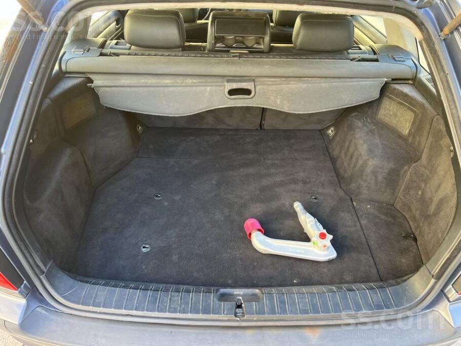 Grey BMW 320 2002 in Riga, with an engine capacity of 2.00 L and mileage of 312 thousand km for 1000 €, photo 10 on AUTOMOTO.COM.LV