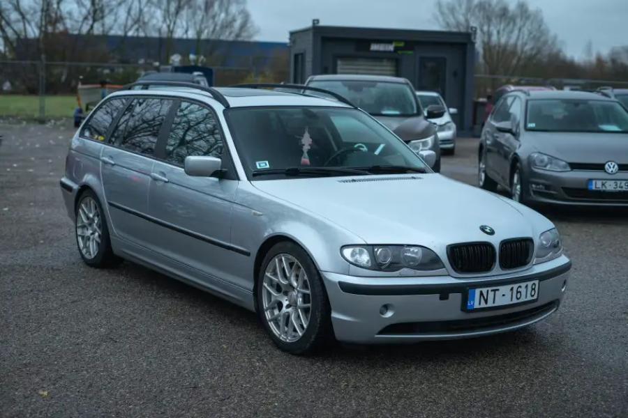 Pelēks BMW 320 2002 Liepāja, ar dzinēja tilpumu 2.00 L un nobraukumu 305 tūkst. km par 3000 €, foto 5 vietnē AUTOMOTO.COM.LV