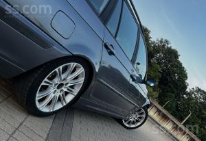 Grey BMW 320 2002 in Riga, with an engine capacity of 2.00 L and mileage of 313 thousand km for 2400 €, photo 13 on AUTOMOTO.COM.LV
