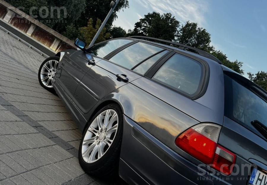 Grey BMW 320 2002 in Riga, with an engine capacity of 2.00 L and mileage of 313 thousand km for 2400 €, photo 15 on AUTOMOTO.COM.LV