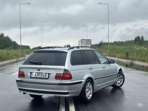 Pelēks BMW 320 2002 Viļņa, ar dzinēja tilpumu 2.00 L un nobraukumu 258 tūkst. km par 2000 €, foto 4 vietnē AUTOMOTO.COM.LV