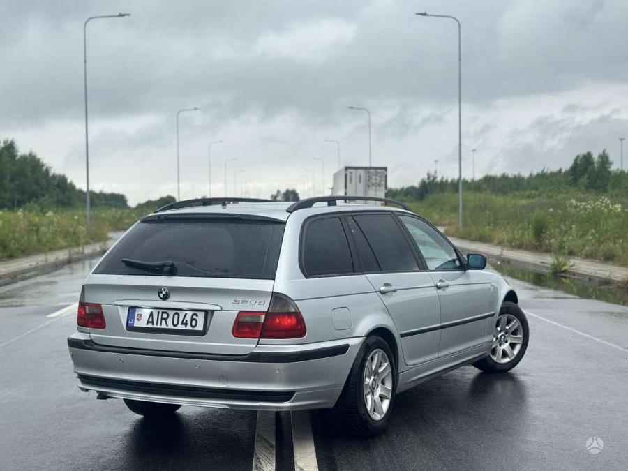 Pelēks BMW 320 2002 Viļņa, ar dzinēja tilpumu 2.00 L un nobraukumu 258 tūkst. km par 2000 €, foto 4 vietnē AUTOMOTO.COM.LV