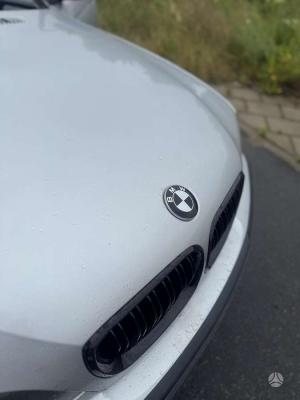 Pelēks BMW 320 2002 Viļņa, ar dzinēja tilpumu 2.00 L un nobraukumu 258 tūkst. km par 2000 €, foto 9 vietnē AUTOMOTO.COM.LV