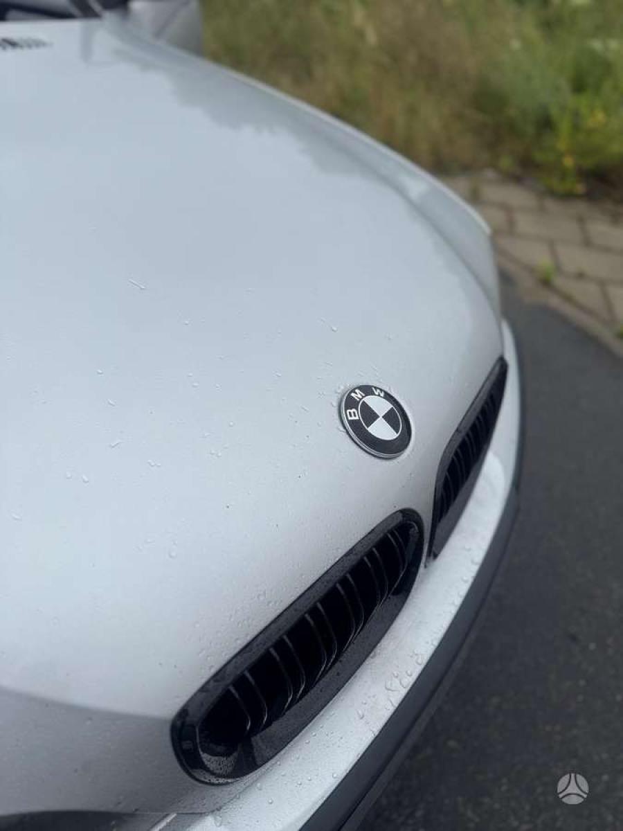 Pelēks BMW 320 2002 Viļņa, ar dzinēja tilpumu 2.00 L un nobraukumu 258 tūkst. km par 2000 €, foto 9 vietnē AUTOMOTO.COM.LV