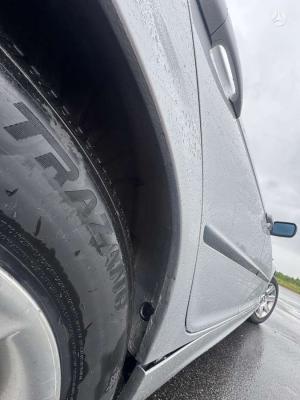 Pelēks BMW 320 2002 Viļņa, ar dzinēja tilpumu 2.00 L un nobraukumu 258 tūkst. km par 2000 €, foto 11 vietnē AUTOMOTO.COM.LV