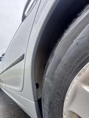 Pelēks BMW 320 2002 Viļņa, ar dzinēja tilpumu 2.00 L un nobraukumu 258 tūkst. km par 2000 €, foto 12 vietnē AUTOMOTO.COM.LV