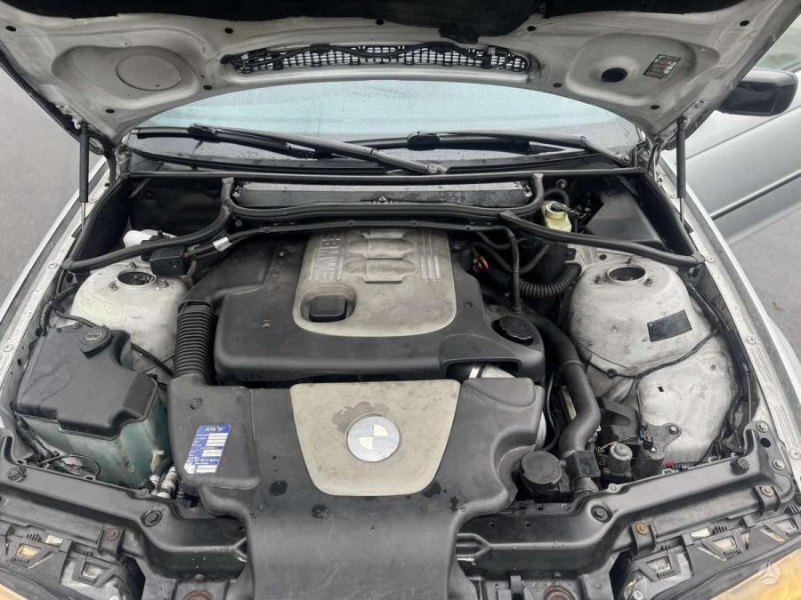 Pelēks BMW 320 2002 Viļņa, ar dzinēja tilpumu 2.00 L un nobraukumu 258 tūkst. km par 2000 €, foto 16 vietnē AUTOMOTO.COM.LV
