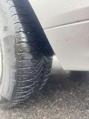 Pelēks BMW 320 2002 Viļņa, ar dzinēja tilpumu 2.00 L un nobraukumu 258 tūkst. km par 2000 €, foto 19 vietnē AUTOMOTO.COM.LV