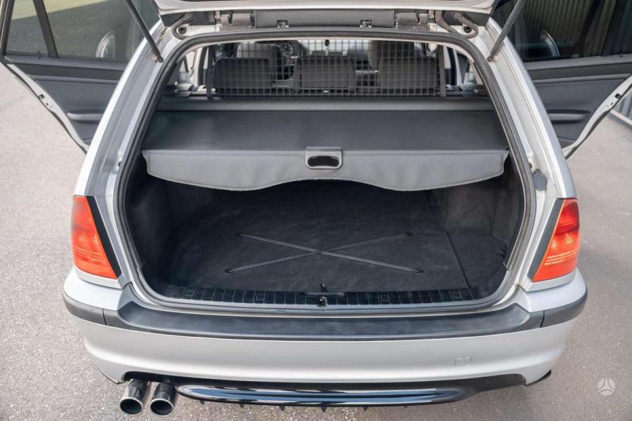Pelēks BMW 320 2002 Mažeikiai, ar dzinēja tilpumu 2.00 L un nobraukumu 325 tūkst. km par 3900 €, foto 10 vietnē AUTOMOTO.COM.LV