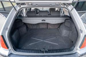 Pelēks BMW 320 2002 Mažeikiai, ar dzinēja tilpumu 2.00 L un nobraukumu 325 tūkst. km par 3900 €, foto 12 vietnē AUTOMOTO.COM.LV
