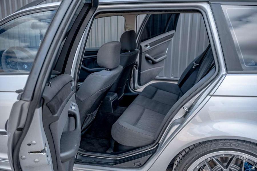 Pelēks BMW 320 2002 Mažeikiai, ar dzinēja tilpumu 2.00 L un nobraukumu 325 tūkst. km par 3900 €, foto 15 vietnē AUTOMOTO.COM.LV