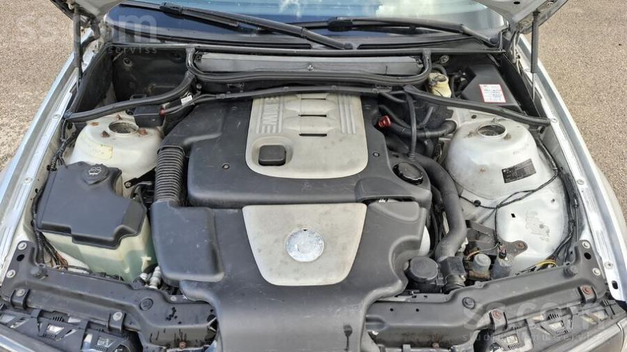 Grey BMW 320 2002 in Madona, with an engine capacity of 2.00 L and mileage of 332 thousand km for 2550 €, photo 9 on AUTOMOTO.COM.LV