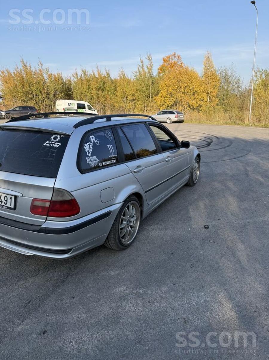 Pelēks BMW 320 2002 Rēzekne, ar dzinēja tilpumu 2.00 L un nobraukumu 403 tūkst. km par 2500 €, foto 4 vietnē AUTOMOTO.COM.LV