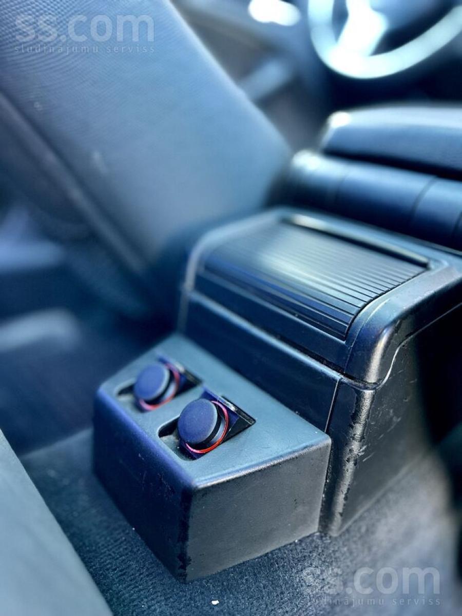 Pelēks BMW 320 2003 Rīga, ar dzinēja tilpumu 2.00 L un nobraukumu 0 tūkst. km par 2350 €, foto 10 vietnē AUTOMOTO.COM.LV
