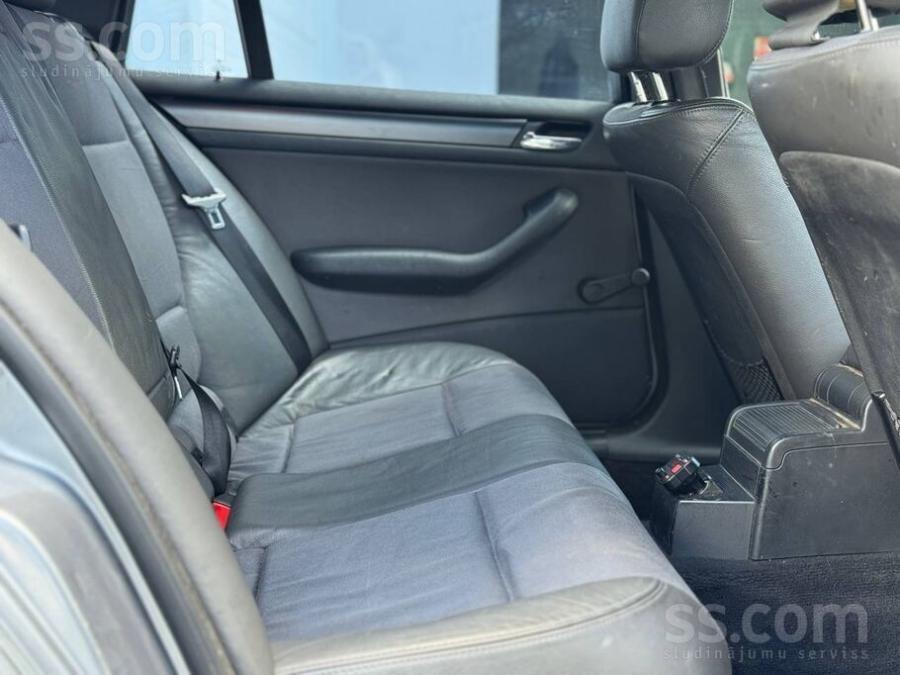 Pelēks BMW 320 2003 Jelgava, ar dzinēja tilpumu 2.00 L un nobraukumu 315 tūkst. km par 1450 €, foto 10 vietnē AUTOMOTO.COM.LV