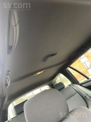 Grey BMW 320 2003 in Jekabpils, with an engine capacity of 2.20 L and mileage of 294 thousand km for 1600 €, photo 9 on AUTOMOTO.COM.LV