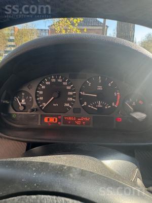 Pelēks BMW 320 2003 Daugavpils, ar dzinēja tilpumu 2.00 L un nobraukumu 444 tūkst. km par 1700 €, foto 4 vietnē AUTOMOTO.COM.LV