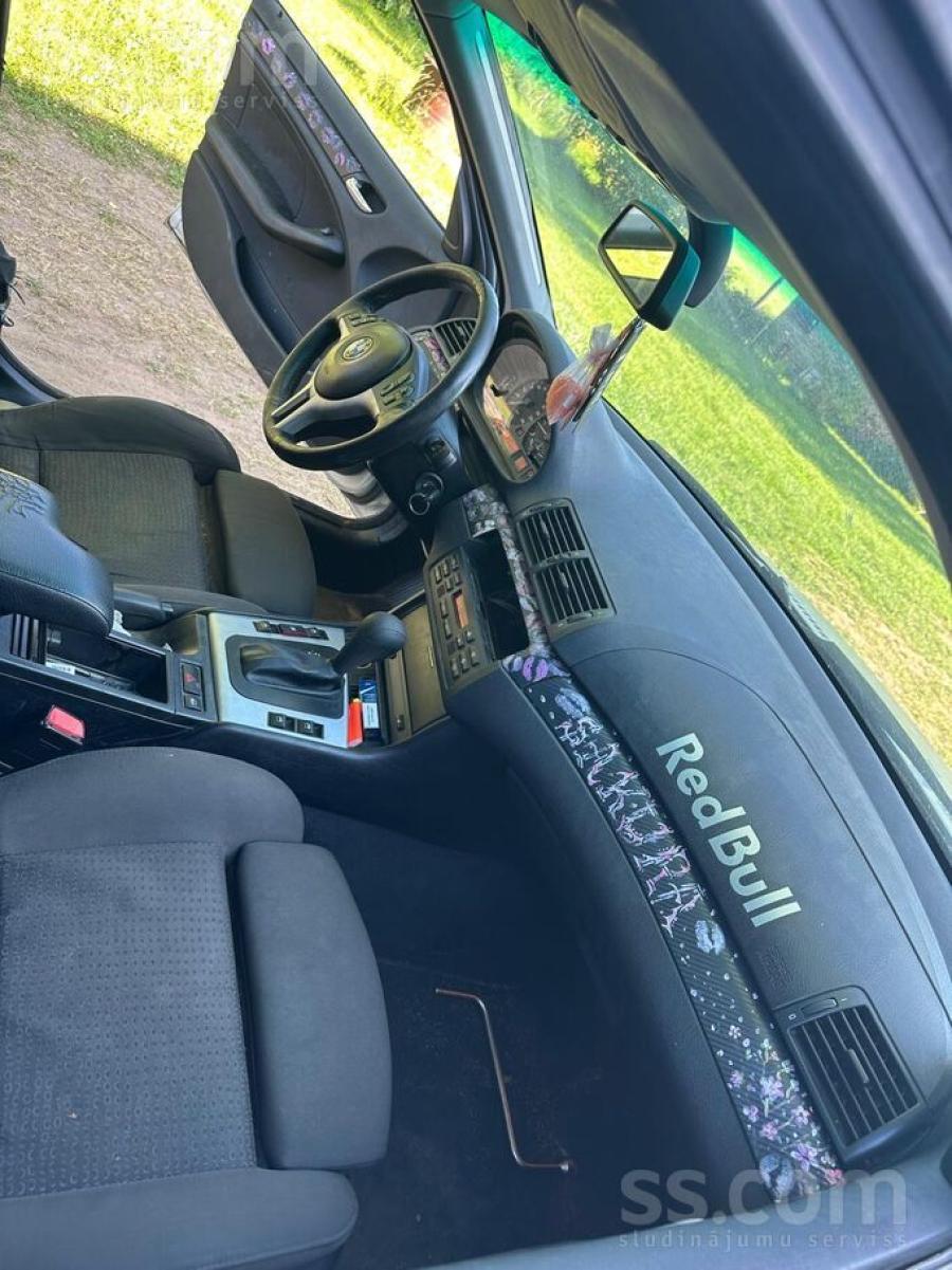 Pelēks BMW 320 2003 Valmiera, ar dzinēja tilpumu 2.00 L un nobraukumu 443 tūkst. km par 1500 €, foto 3 vietnē AUTOMOTO.COM.LV