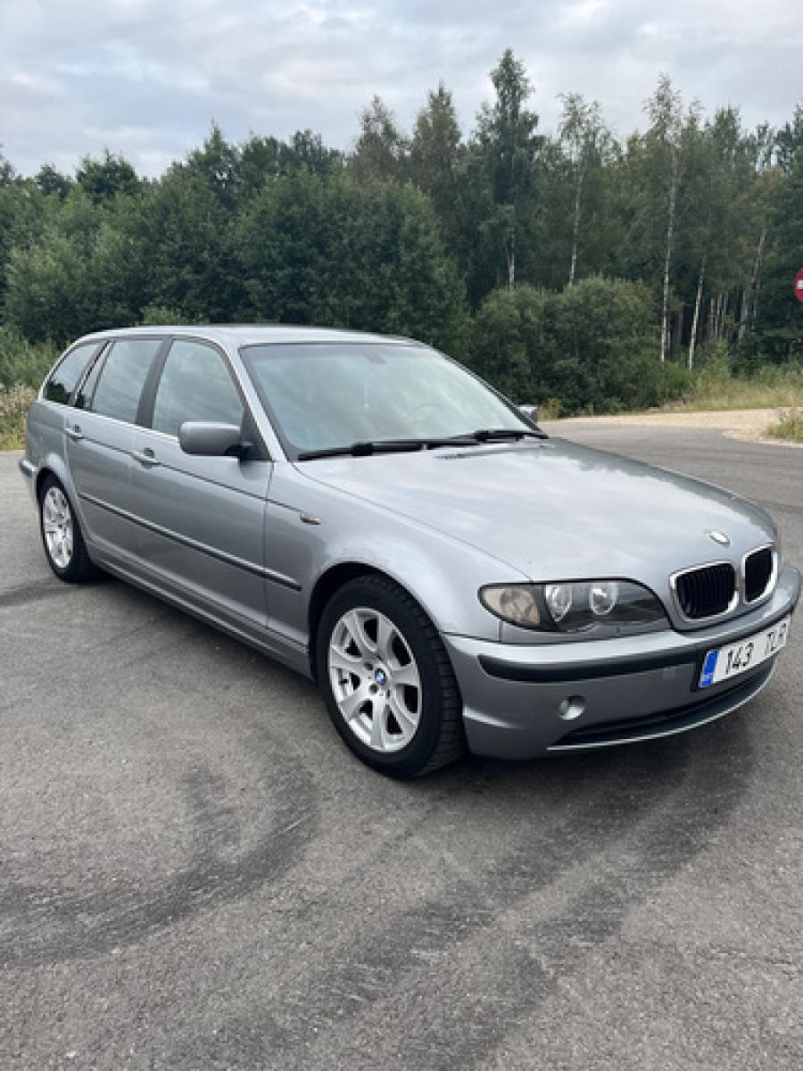 Grey BMW 320 2003 in Parnu, with an engine capacity of 2.00 L and mileage of 391 thousand km for 2499 €, photo 1 on AUTOMOTO.COM.LV