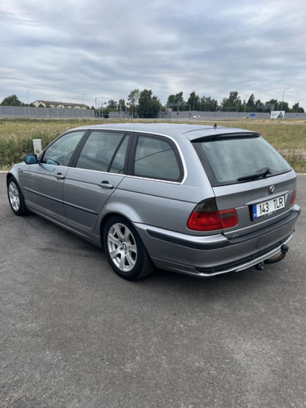 Pelēks BMW 320 2003 Pērnava, ar dzinēja tilpumu 2.00 L un nobraukumu 391 tūkst. km par 2499 €, foto 5 vietnē AUTOMOTO.COM.LV