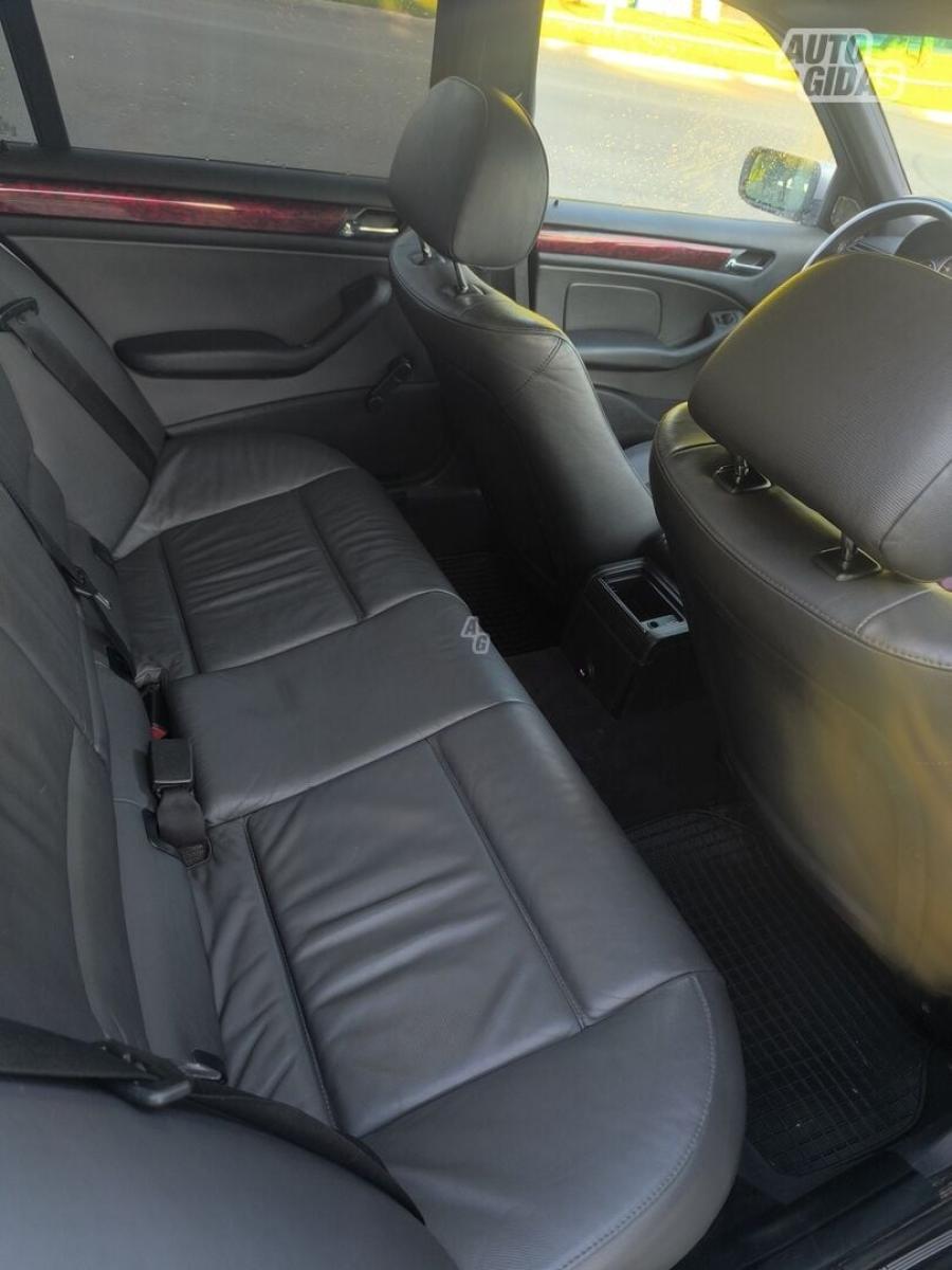 Pelēks BMW 320 2003 Mažeikiai, ar dzinēja tilpumu 2.00 L un nobraukumu 518 tūkst. km par 2800 €, foto 9 vietnē AUTOMOTO.COM.LV