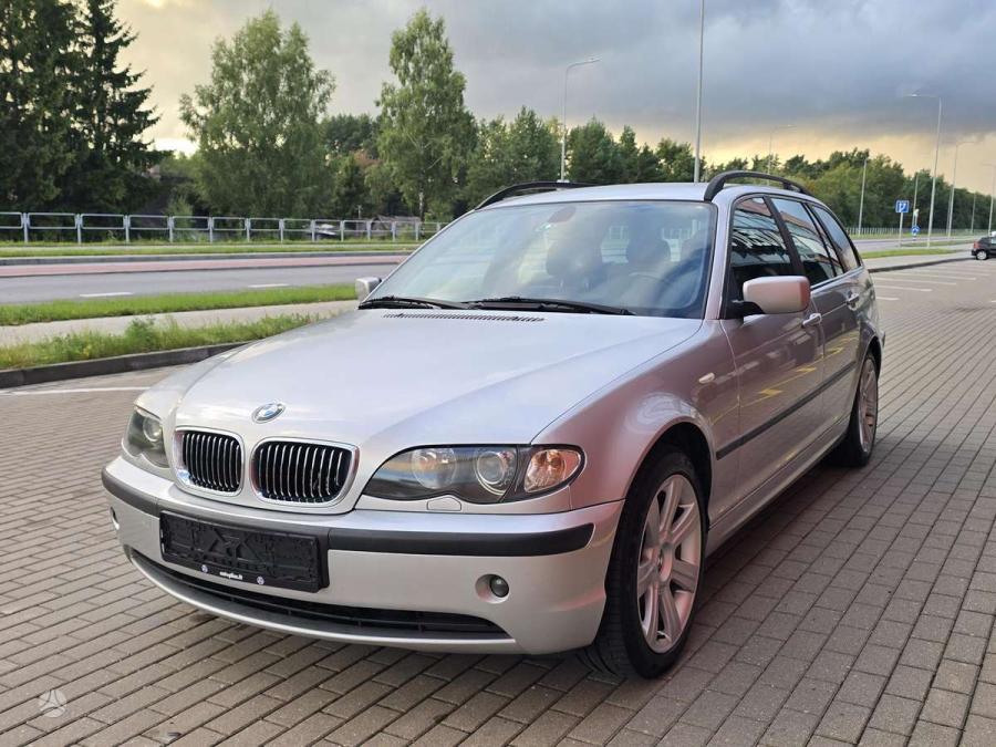 Grey BMW 320 2003 in Utena, with an engine capacity of 2.00 L and mileage of 301 thousand km for 2400 €, photo 12 on AUTOMOTO.COM.LV